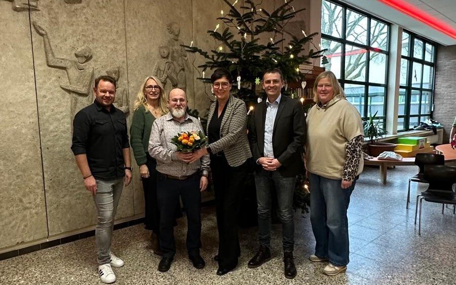 Verabschiedung von Hausmeister Hartwig Elixmann an der Grundschule ...